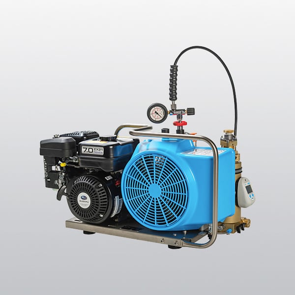 Bauer Oceanus meets the needs of professional divers.